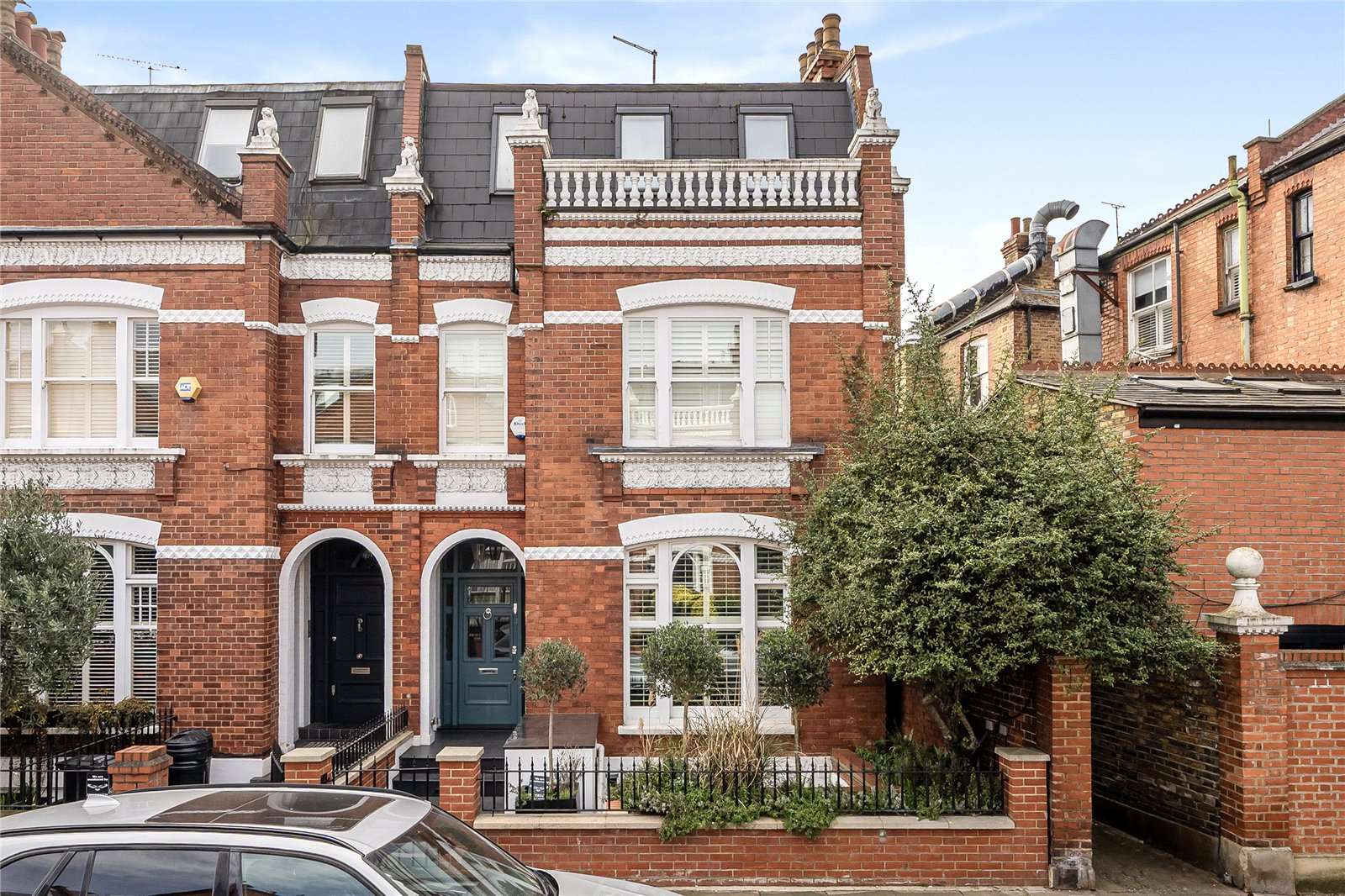 Quarrendon Street, London, SW6 3SU | Property for sale | Savills
