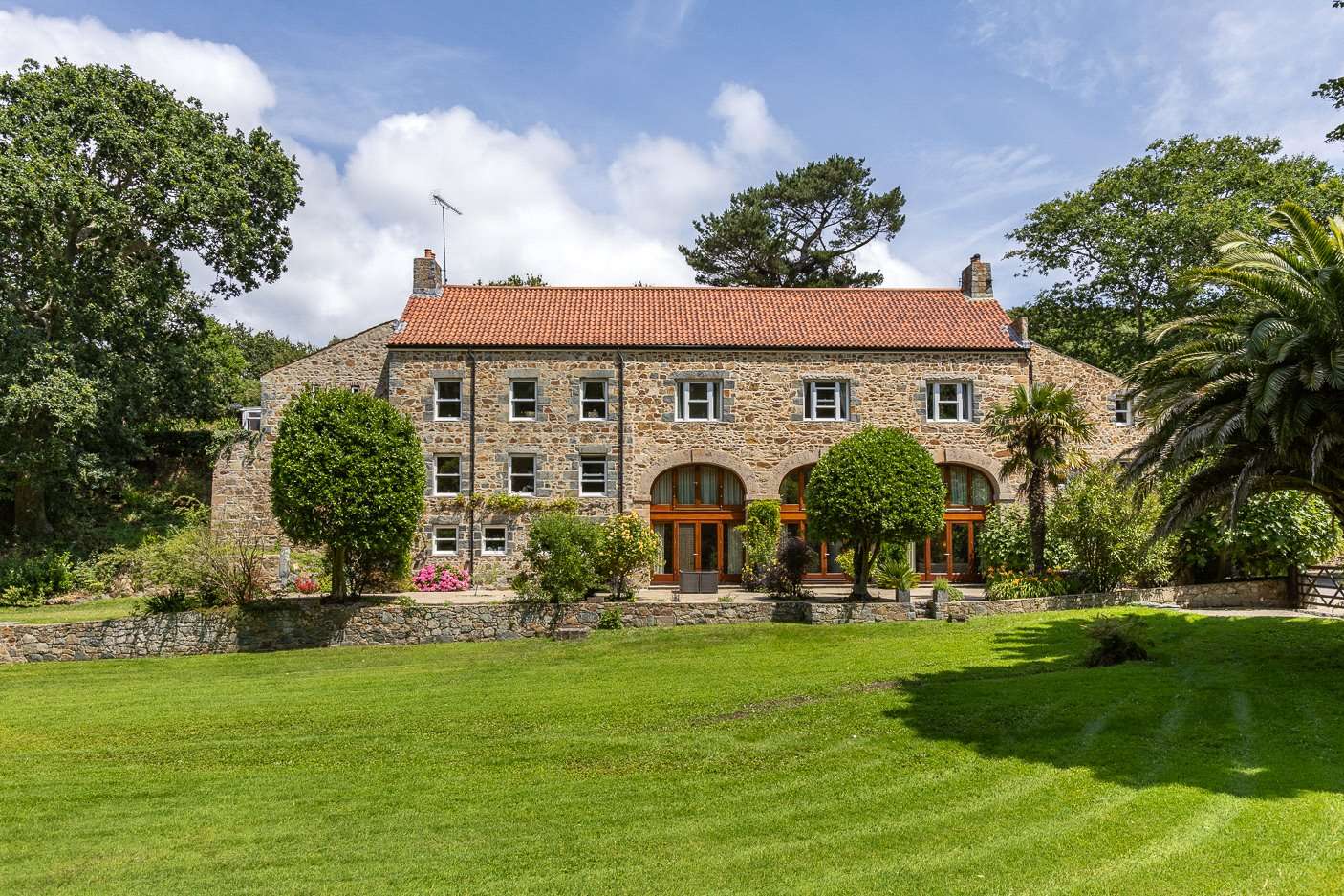 The Granary, Rue De Quanteraine, St Pierre Du Bois, GY7 9DP | Property ...
