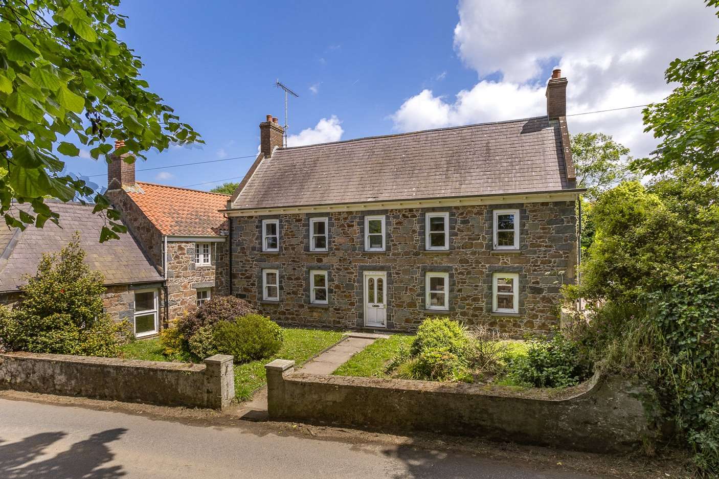 Hunguets Farm, Route Des Blicqs, St Andrew, GY6 8YD | Property for sale ...