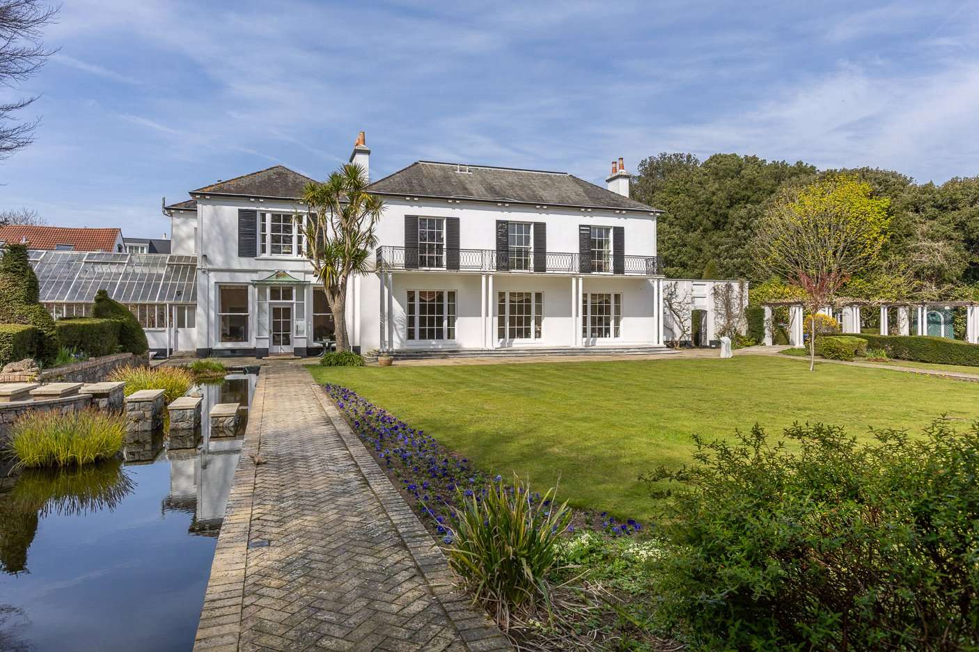 Courtil Brock, Doyle Road, St Peter Port, GY1 1RF | Property for sale ...