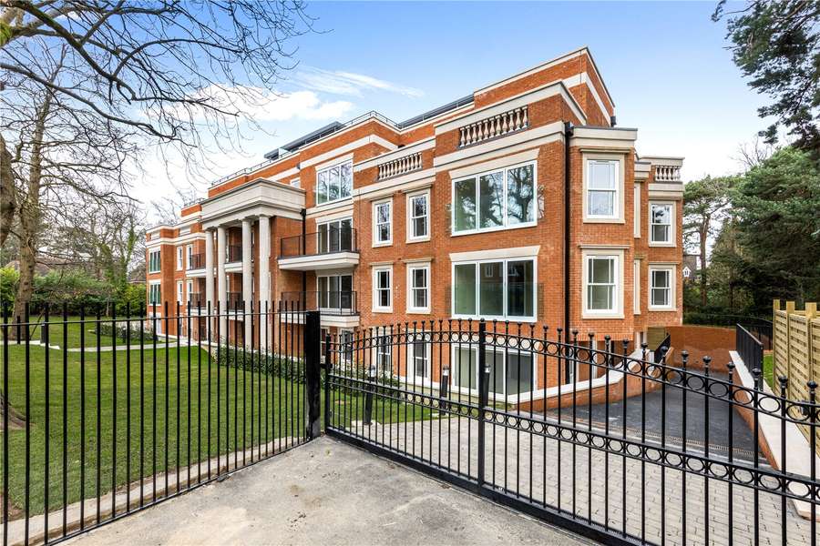 Lincoln Court, Old Avenue, Weybridge, Surrey, KT13 0PH | New homes for ...