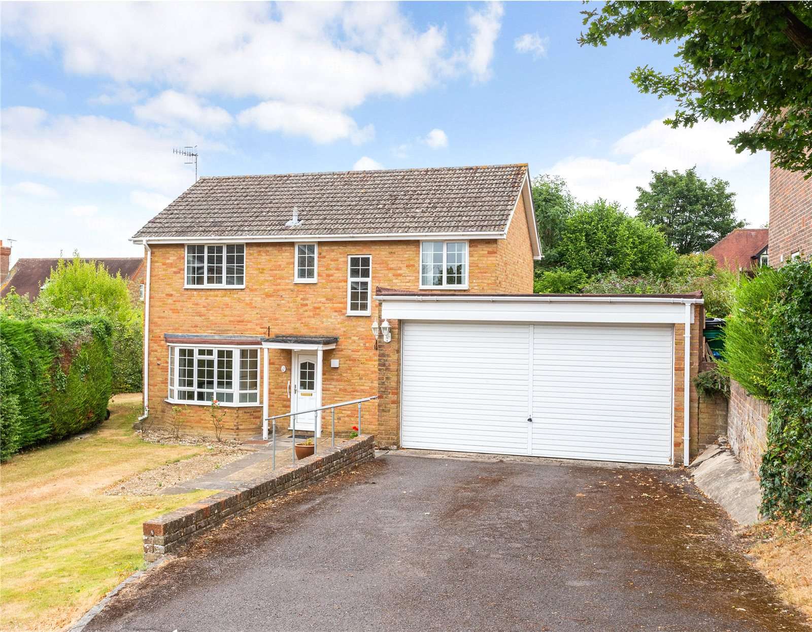 Rosetrees, Guildford, Surrey, GU1 2HS | Property for sale | Savills