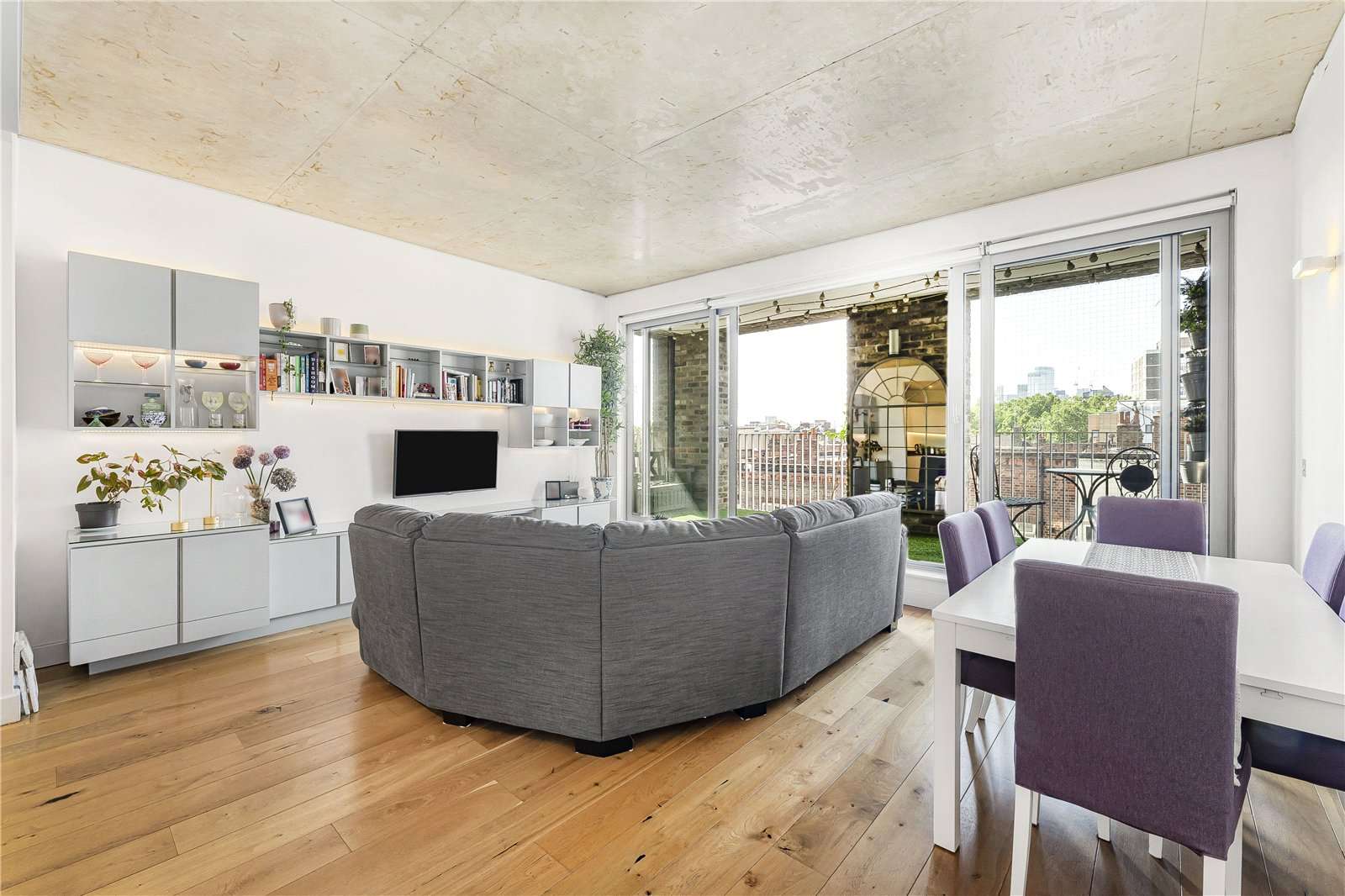 Whitmore Road, London, N1 5QG | Property to rent | Savills