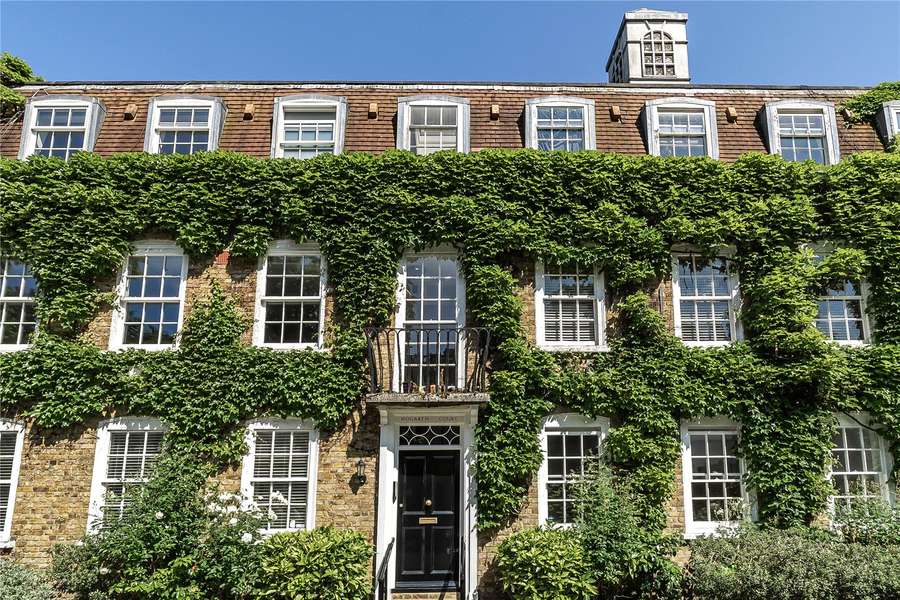 North End, London, NW3 7HJ | Property for sale | Savills