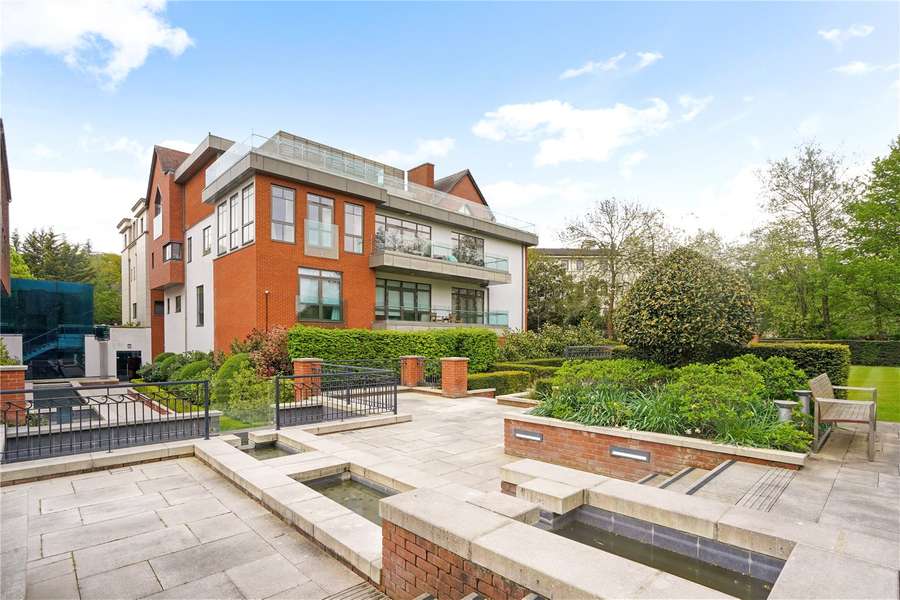 The Bishops Avenue, London, N2 0BA | Property for sale | Savills