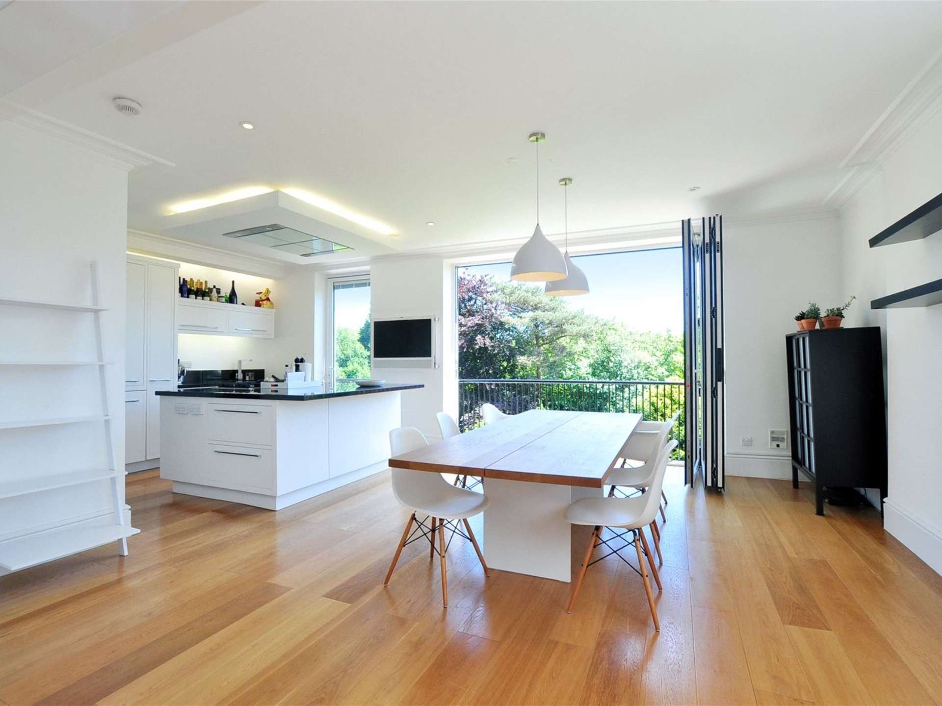 Redington Road, London, NW3 7RS | Property to rent | Savills