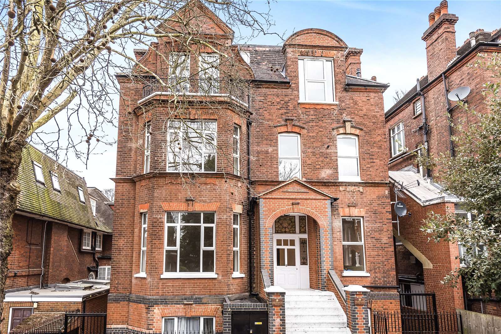 Frognal Lane, Hampstead, London, NW3 7DG | Property to rent | Savills