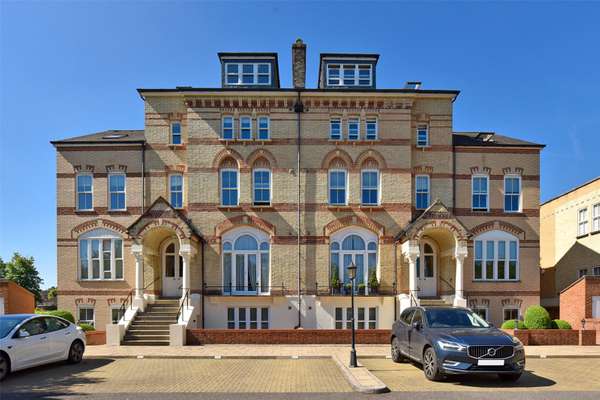 Property to rent in Europe | Savills
