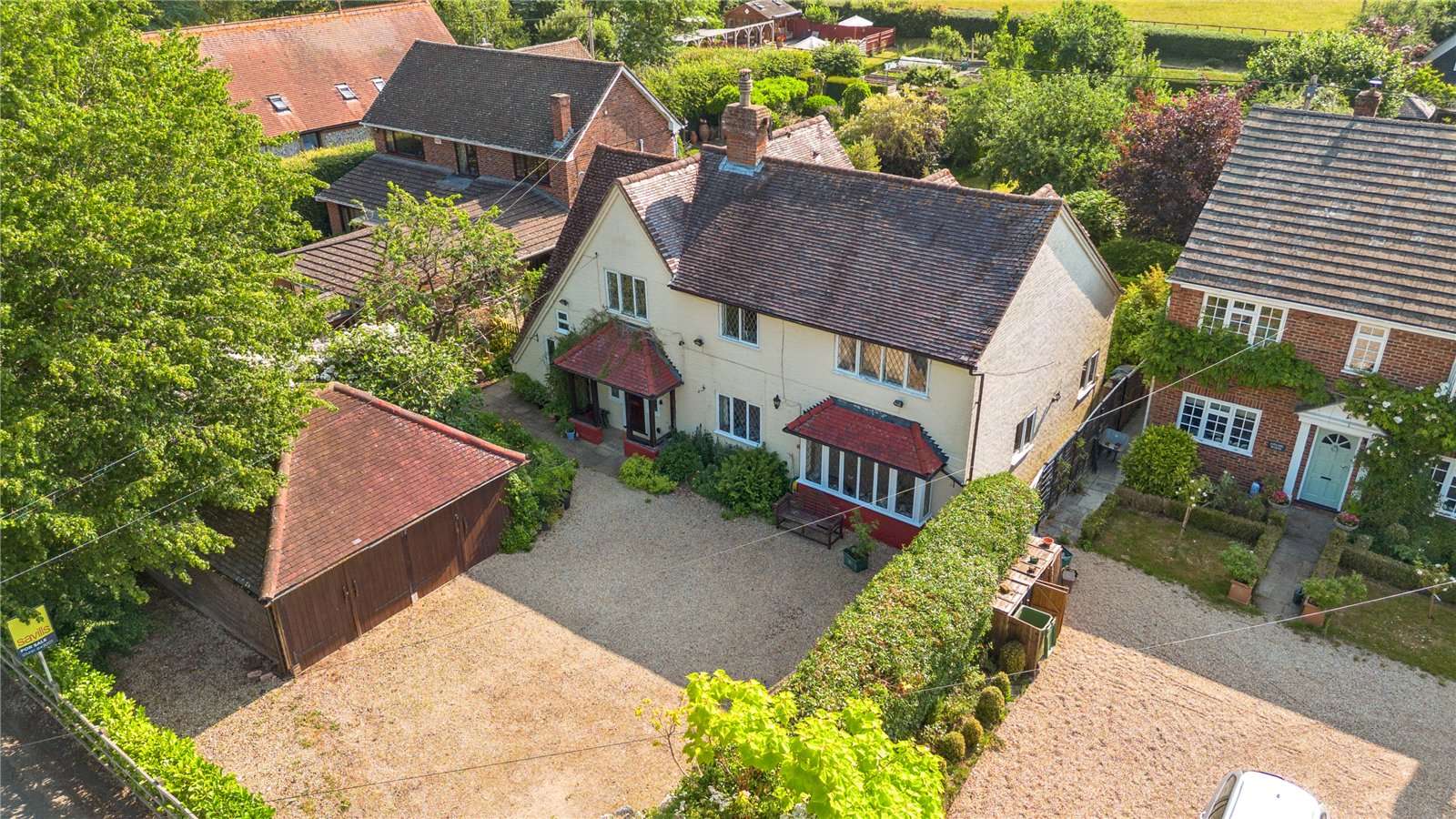 Houses for sale in Great Kingshill, Buckinghamshire | Savills
