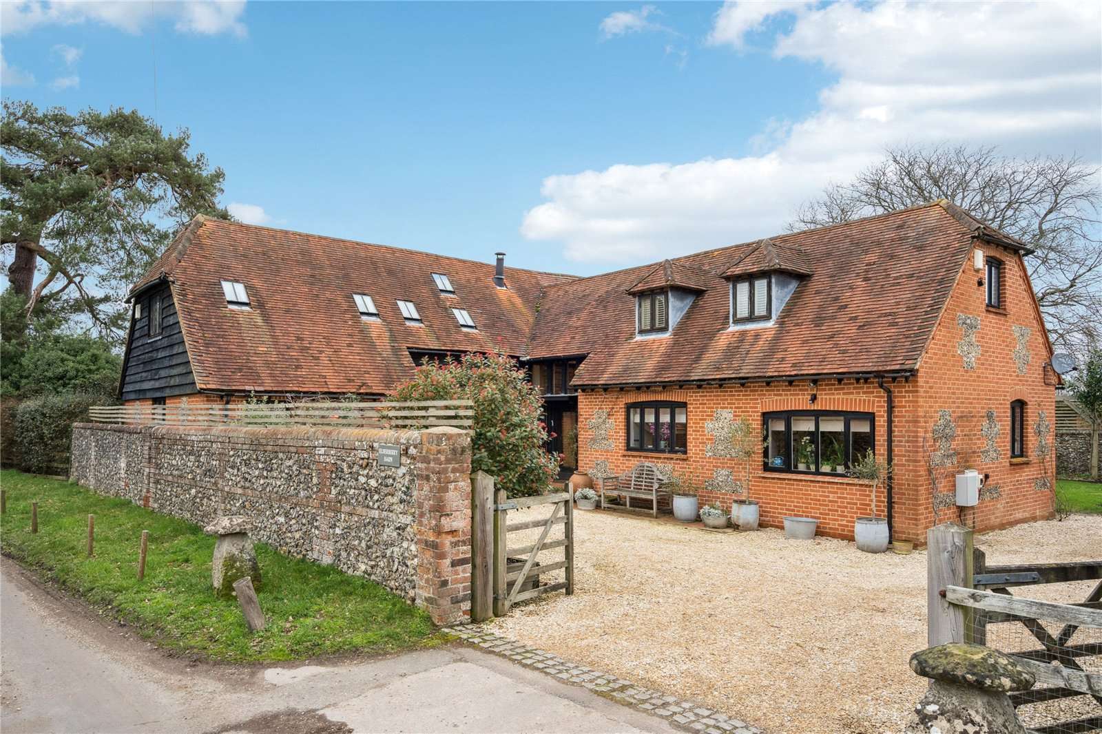 Blackmore Lane, Sonning Common, Oxfordshire, RG4 9NU | Property for ...