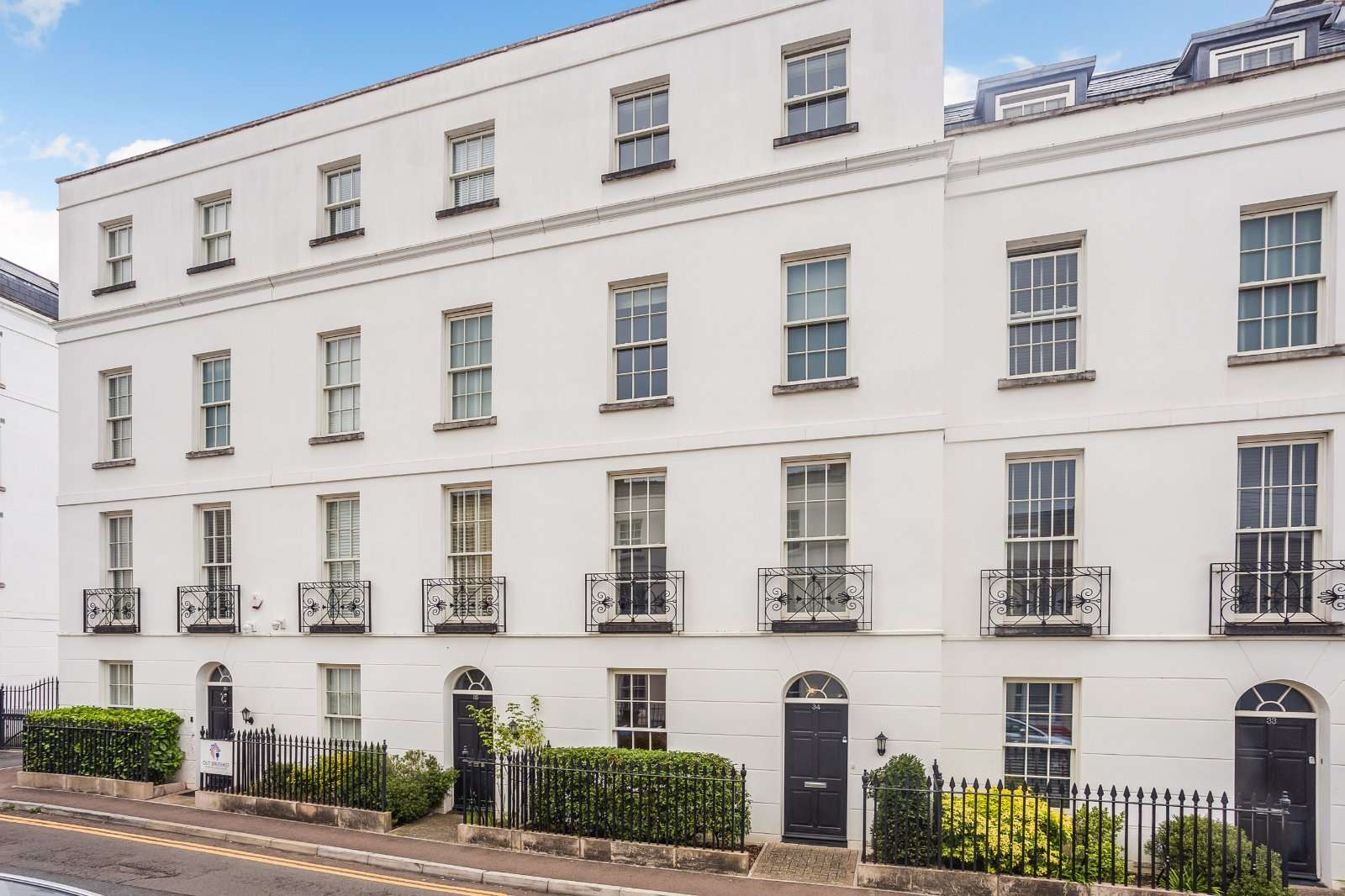 Gloucester Place, Cheltenham, Gloucestershire, GL52 2RN | Property for ...