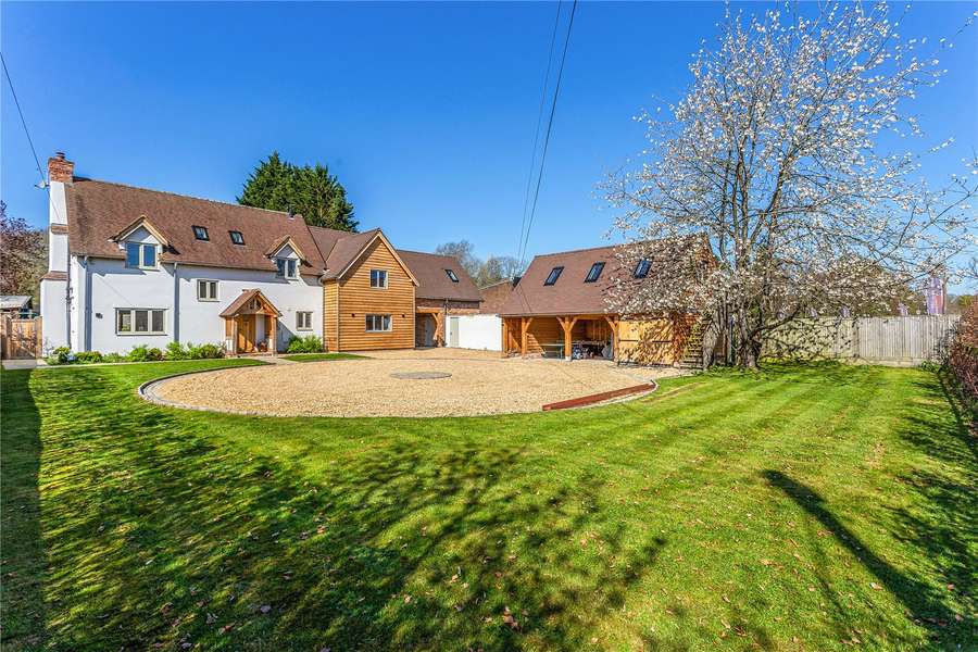 Hudnall Corner, Little Gaddesden, Berkhamsted, Hertfordshire, HP4 1QP ...