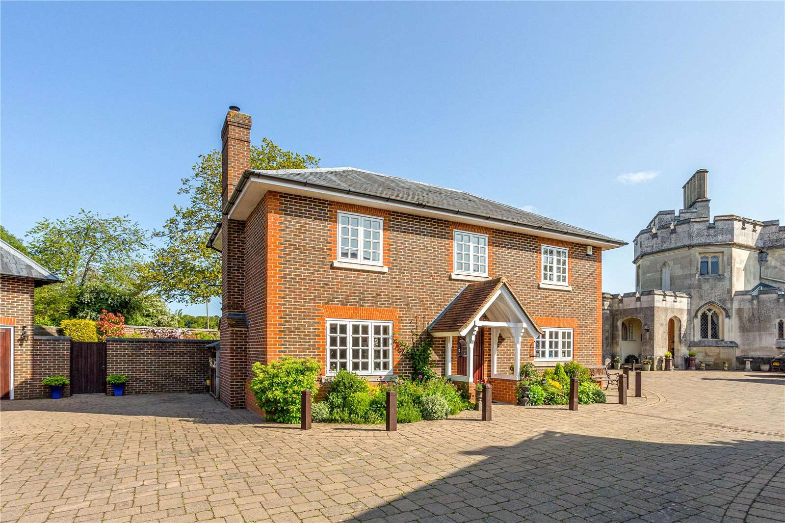 Brownlow Gate, Little Gaddesden, Berkhamsted, Hertfordshire, HP4 1NR ...