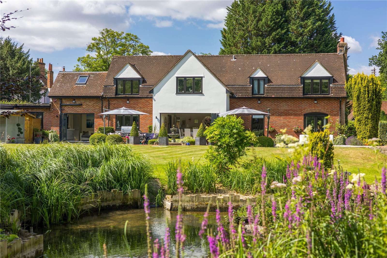 Hertford Road, Welwyn, Hertfordshire, AL6 0BX | Property for sale | Savills