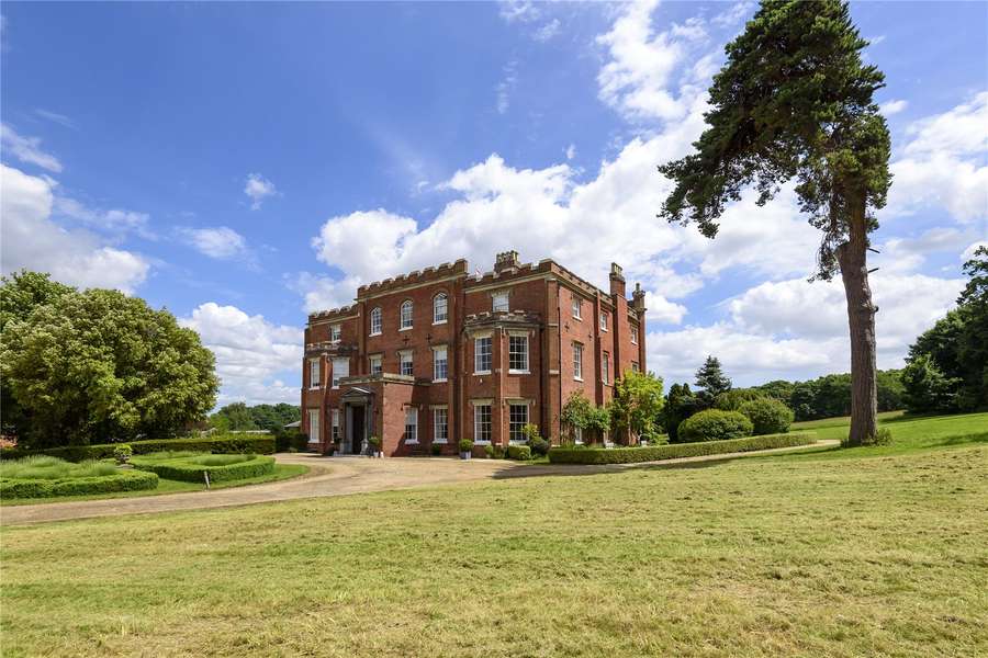 Broke Hall, Nacton, Ipswich, IP10 0ET | คุณสมบัติ รอขาย | Savills