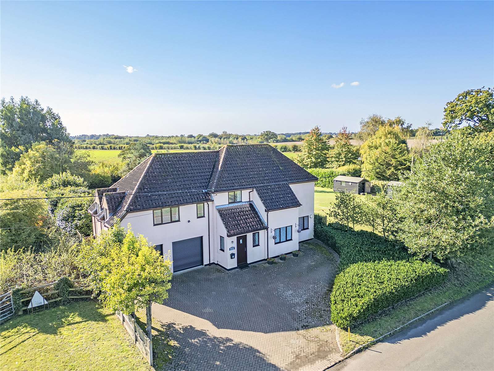 Stutton Lane, Tattingstone, Ipswich, Suffolk, IP9 2NZ | Property for ...