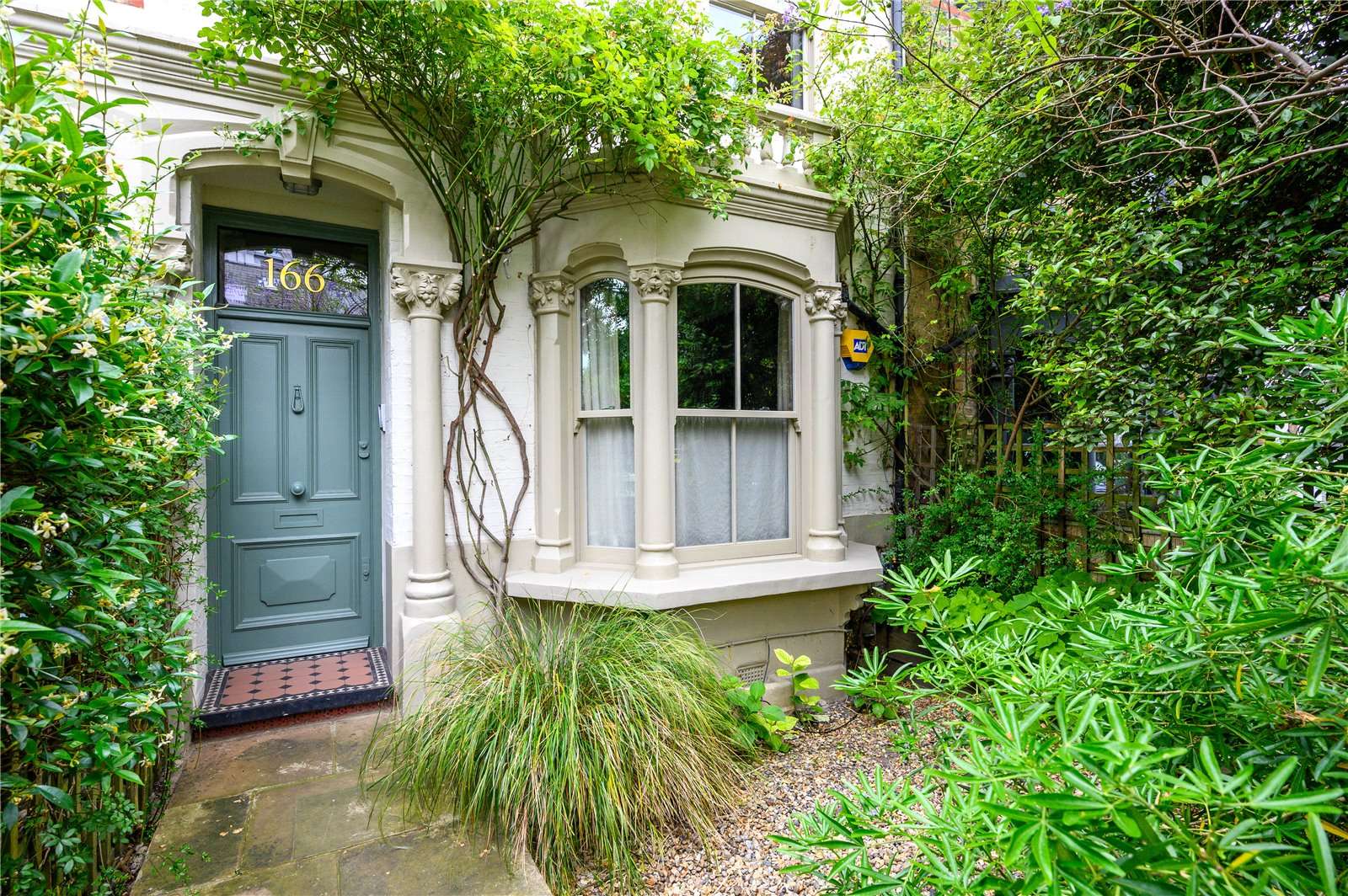 Highbury Hill, Highbury, London, N5 1AU | Property for sale | Savills