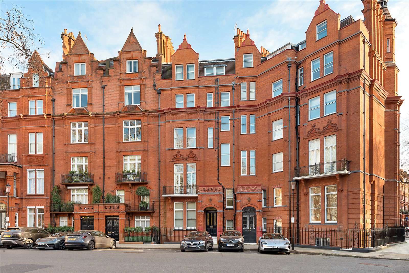 Hans Place, London, SW1X 0EP | Własność na sprzedaż | Savills