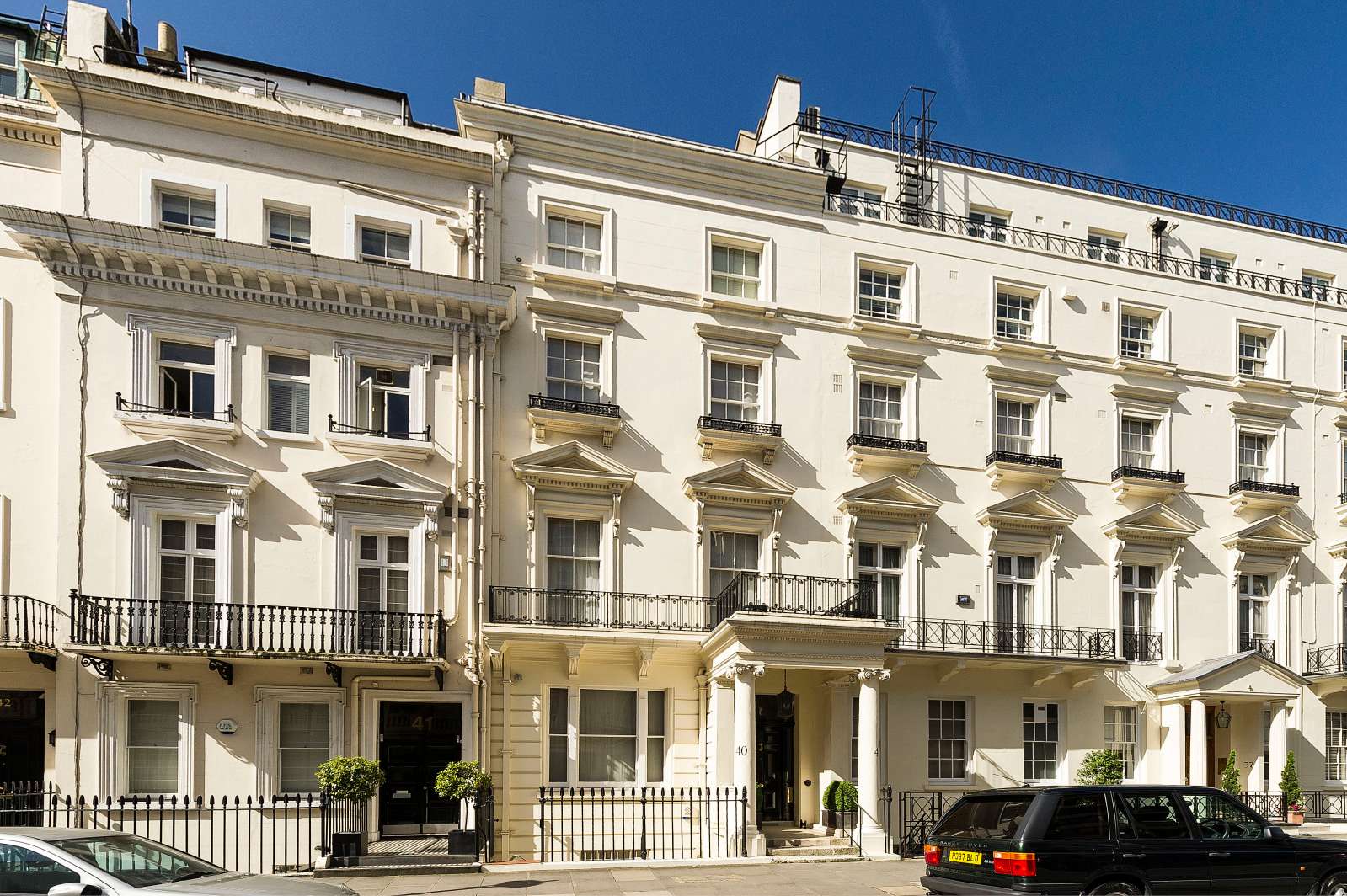 Lowndes Street, London, SW1X 9HX | Property for sale | Savills