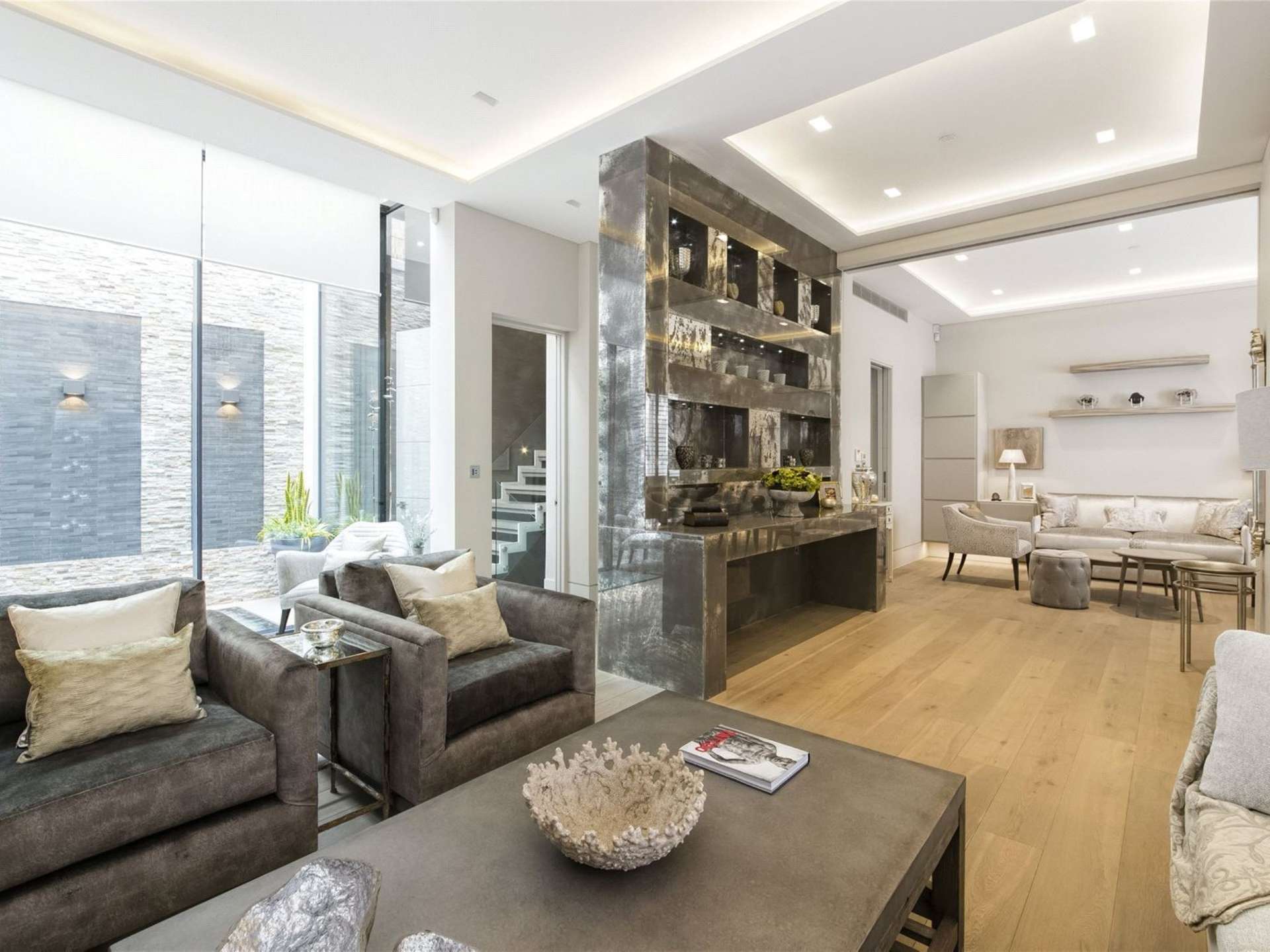 Ennismore Gardens Mews, Knightsbridge, London, SW7 1HX | Property to ...