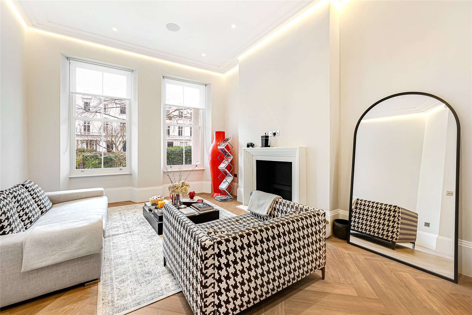 Ovington Square, London, SW3 1LR | Property to rent | Savills