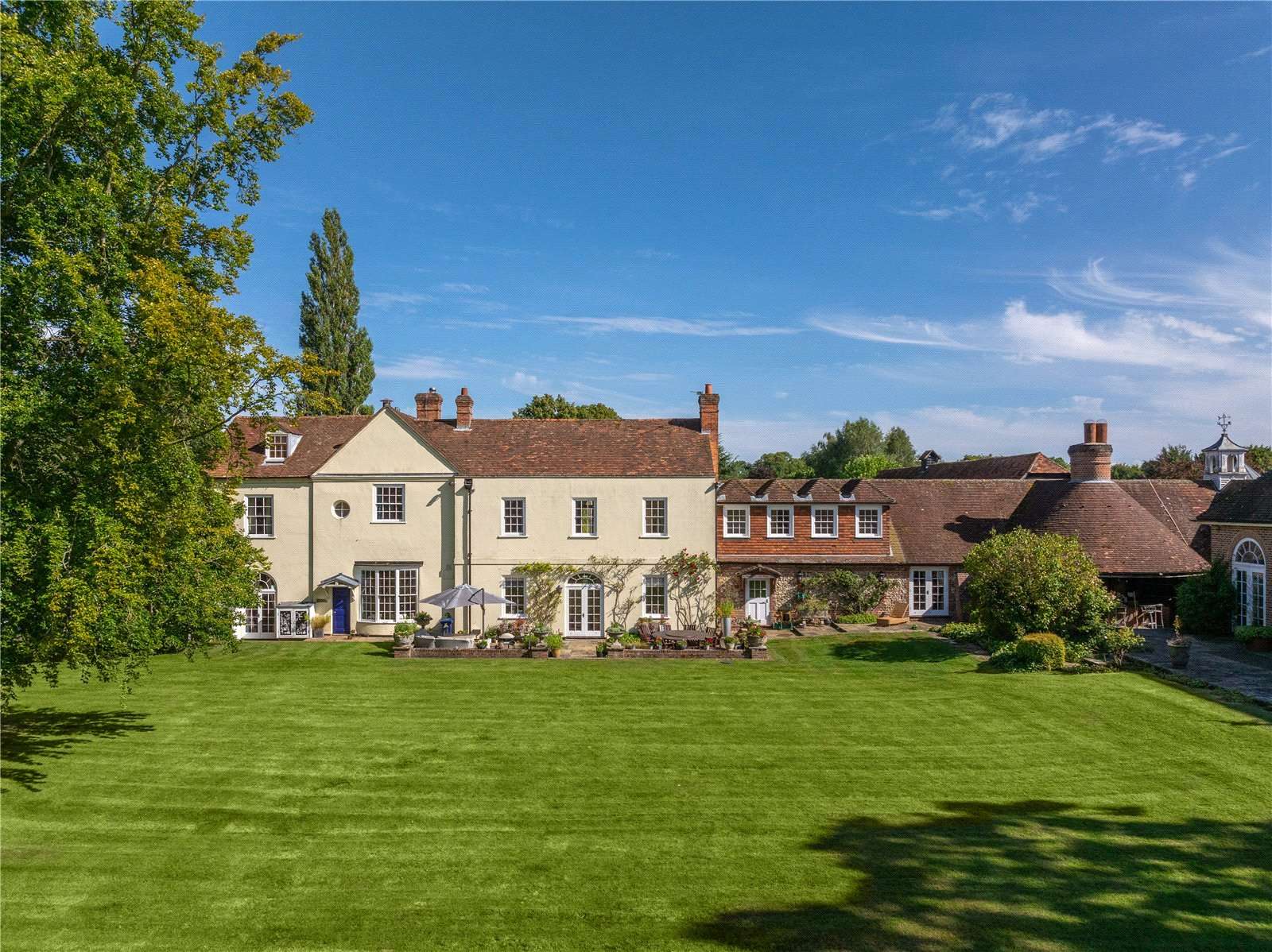 Lot 1 | Hillfields Farm, Lower Basildon, Reading, Berkshire, RG8 9PE ...