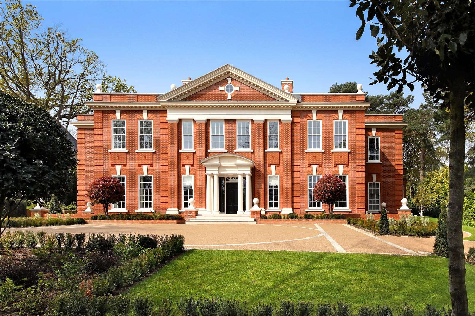 New English country house’s built in a traditional style ...