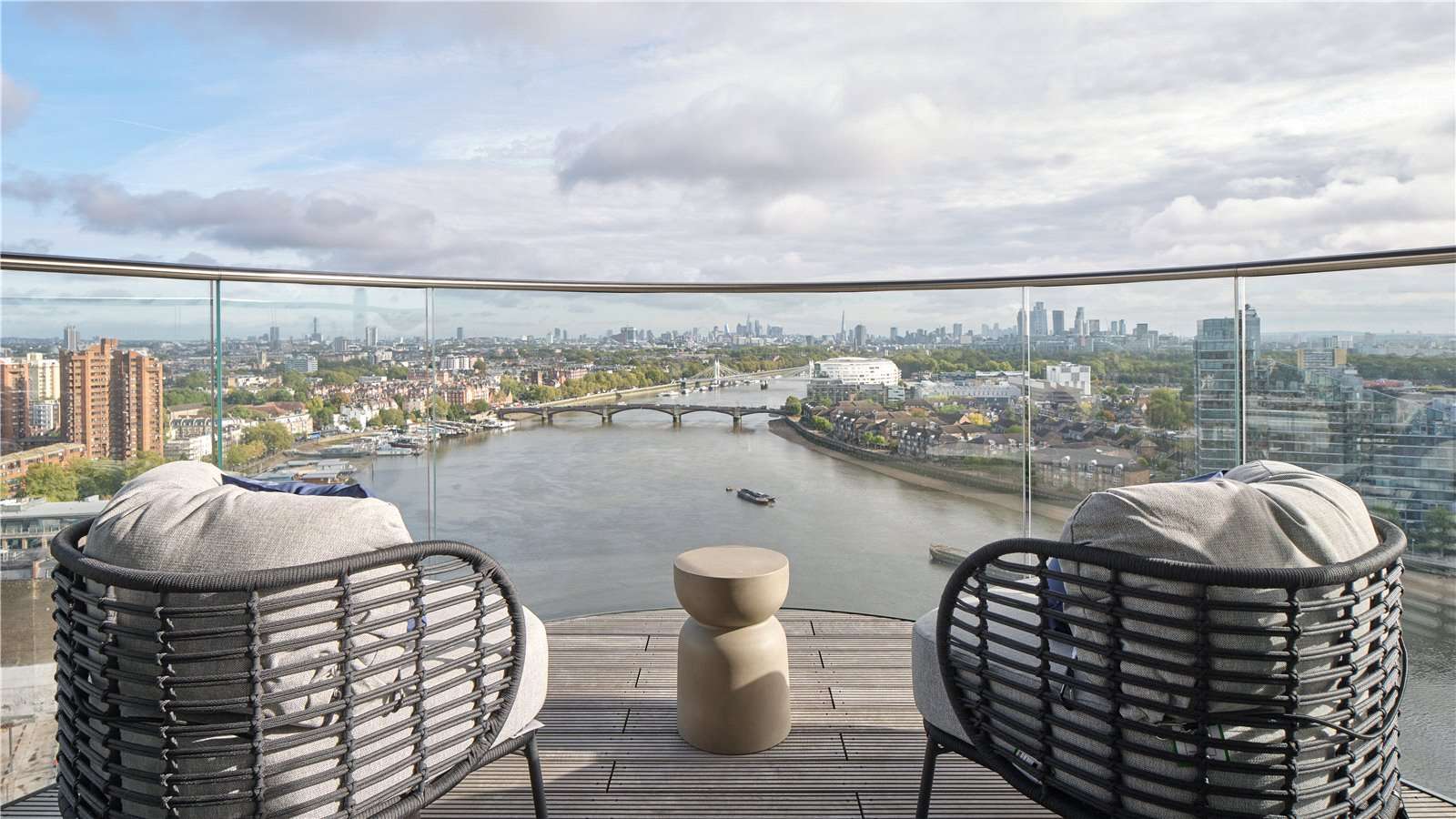 Chelsea Waterfront, London, SW10 0AA | New Homes & New Builds for sale ...