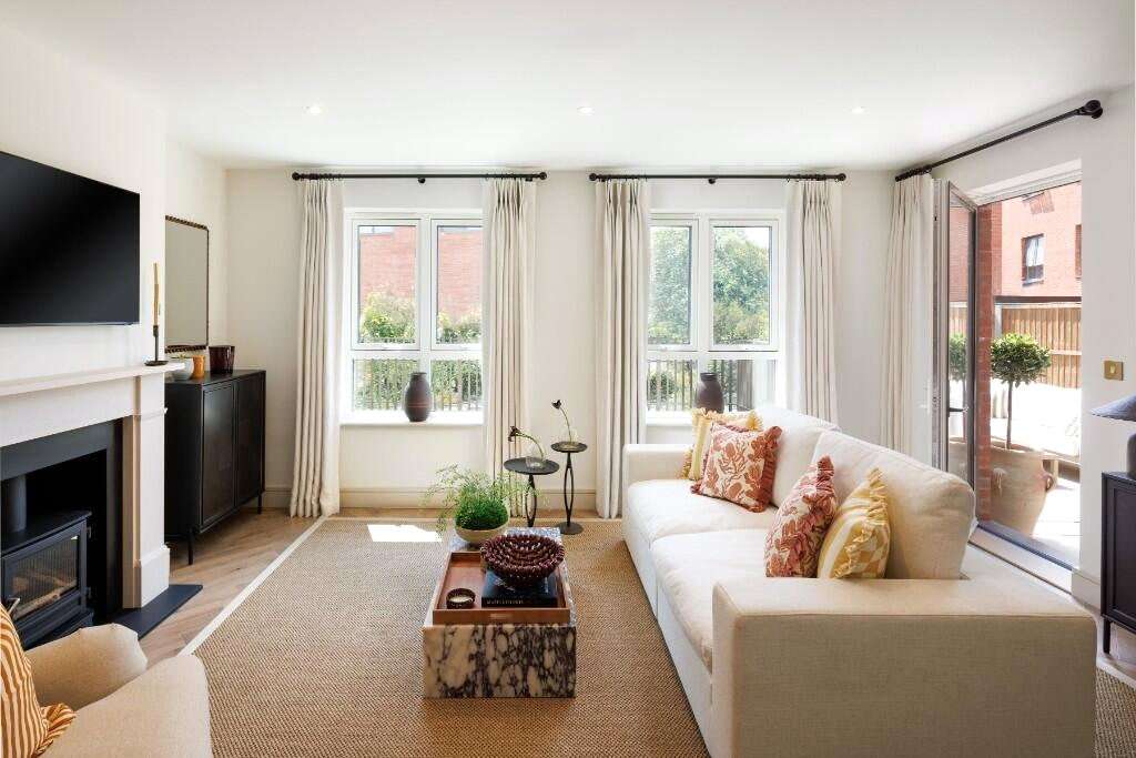 London Square Wandsworth, Springfield Village, London, SW17 7DJ | New ...