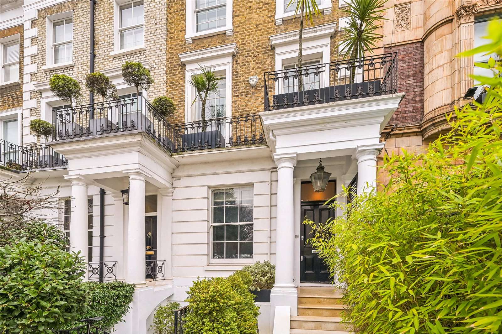Drayton Gardens, London, SW10 9SA | Property for sale | Savills