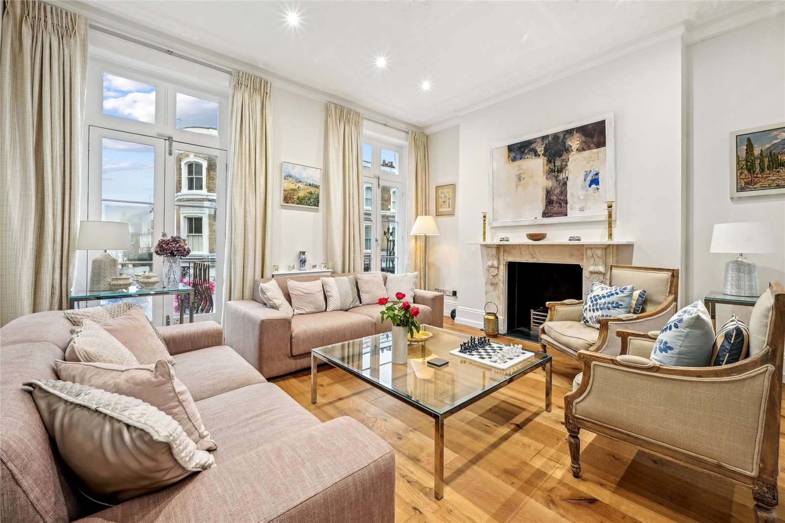 Hollywood Road, London, SW10 9HT | Property for sale | Savills