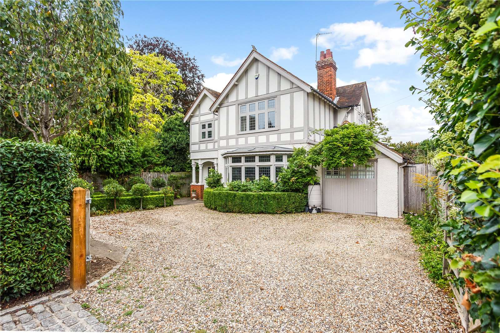 Houses for sale in Great Kingshill, Buckinghamshire | Savills