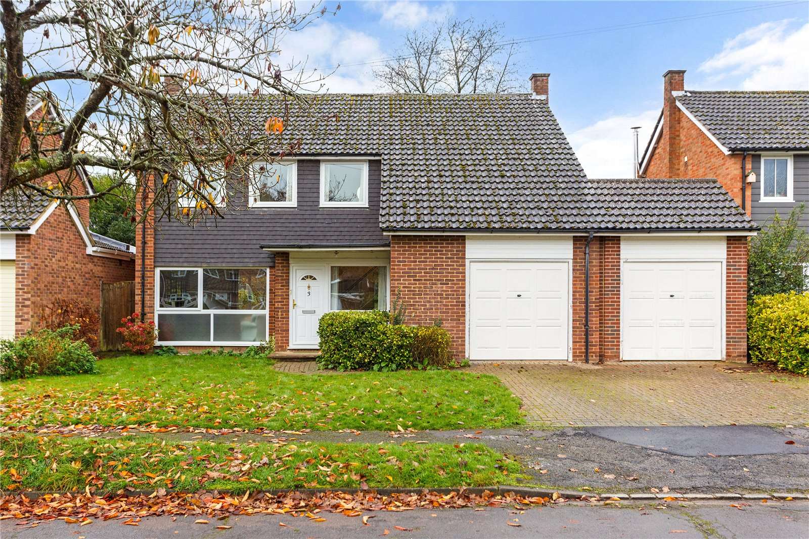 Houses for sale in Great Kingshill, Buckinghamshire | Savills