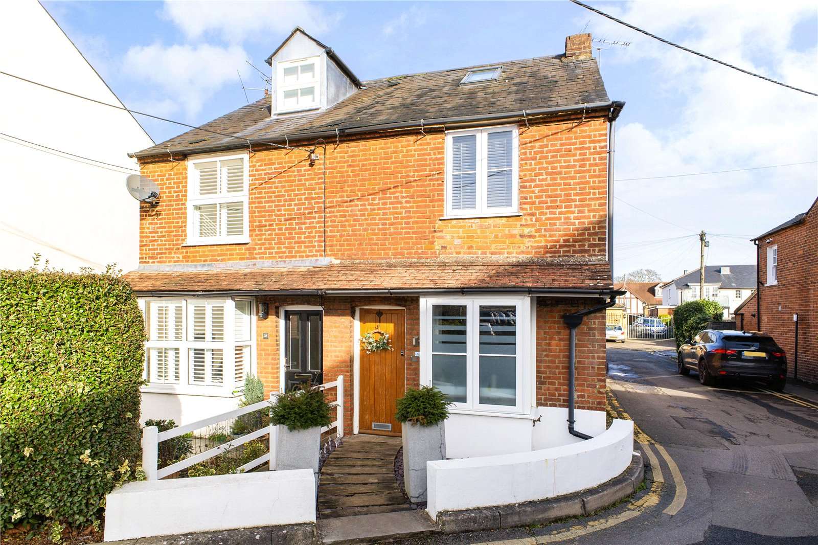 Houses for sale in Great Kingshill, Buckinghamshire | Savills