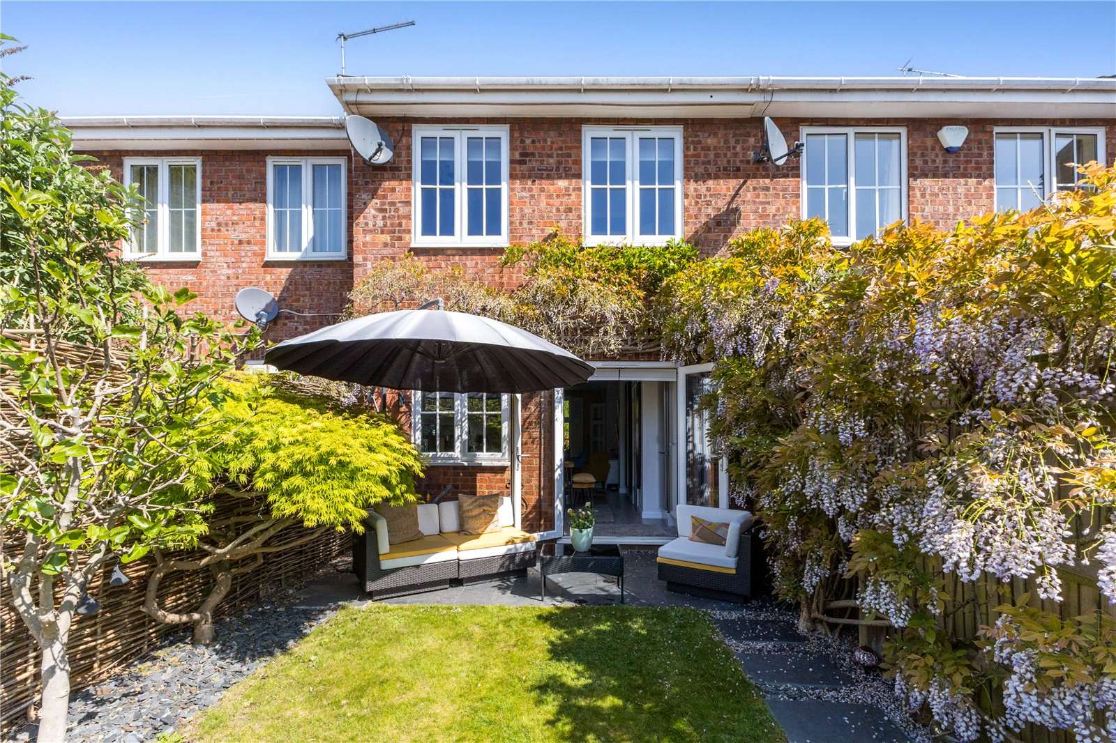 Houses for sale in Great Kingshill, Buckinghamshire | Savills