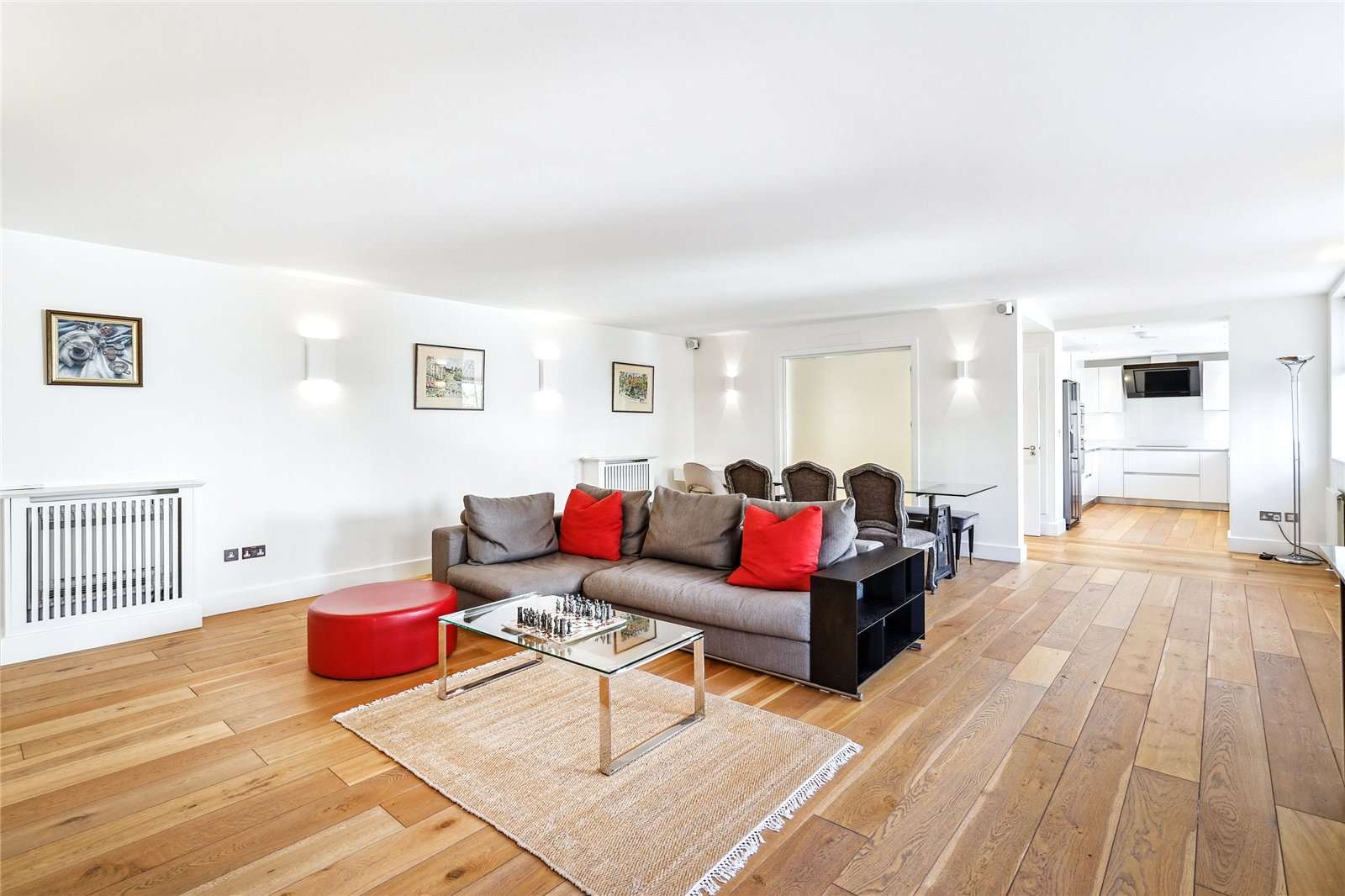 Grosvenor Square, London, W1K 4AF | Property to rent | Savills