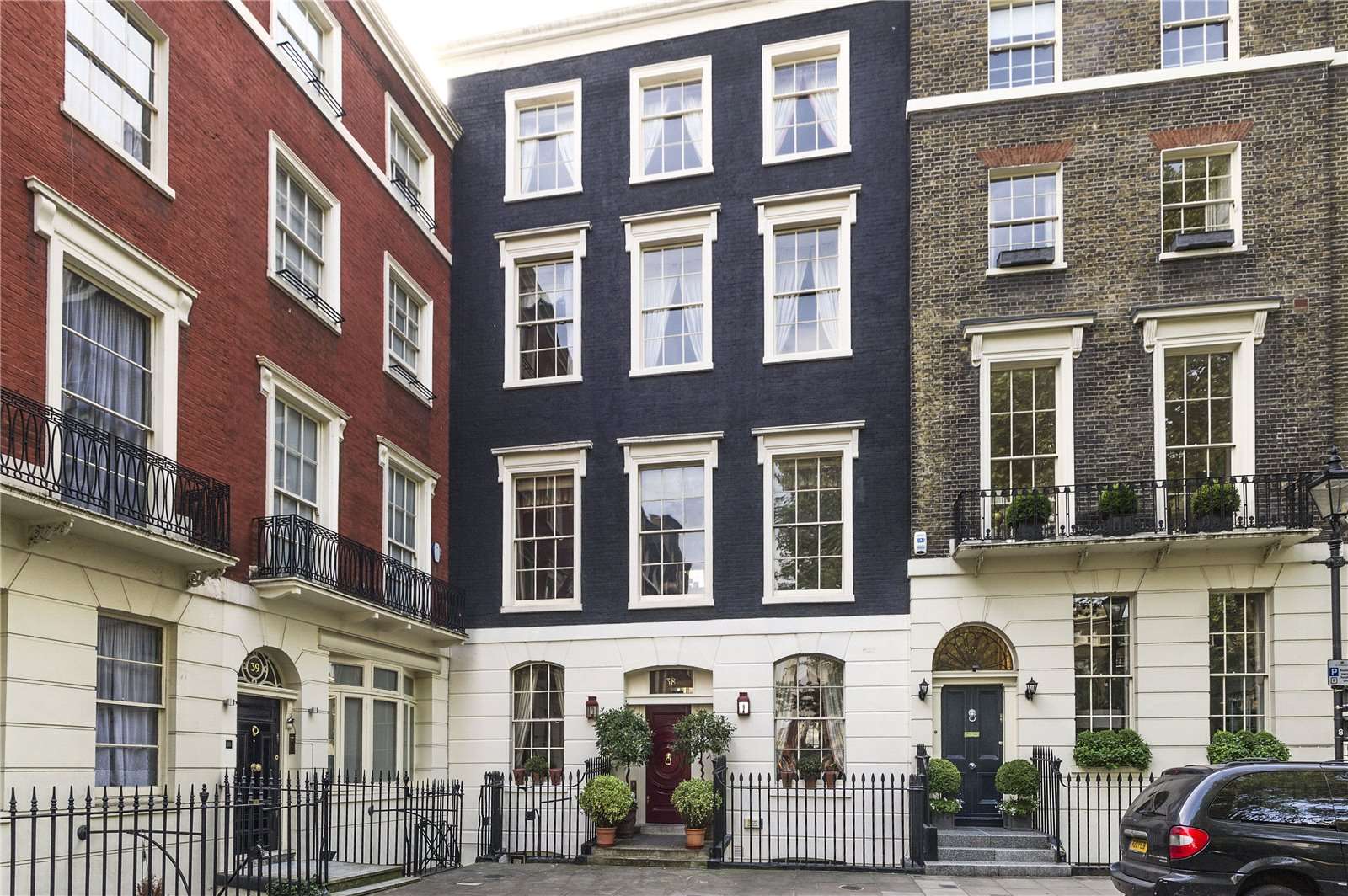Connaught Square, Hyde Park Estate, Connaught Village, London, W2 2HL ...