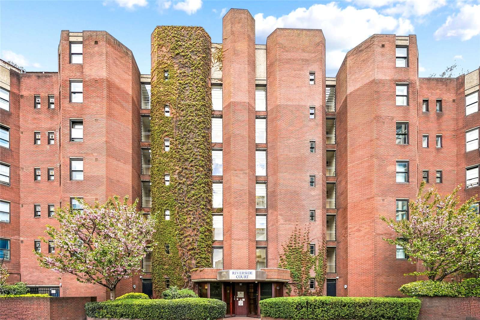 Nine Elms Lane, London, SW8 5BZ | Property to rent | Savills