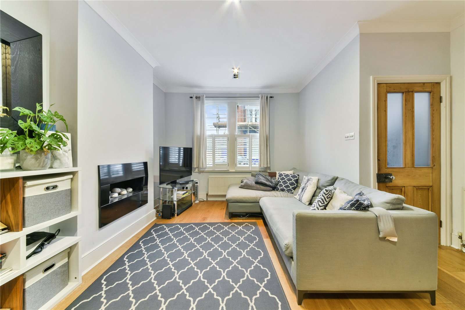 Two bedroom houses to rent in London, England | Savills