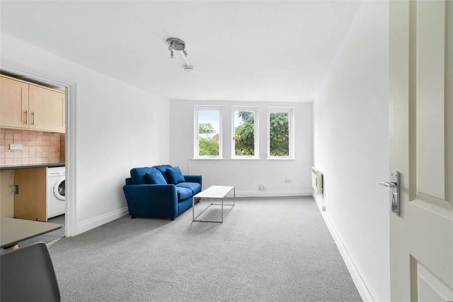 Battersea Park Road, London, SW11 3BY | Property to rent | Savills