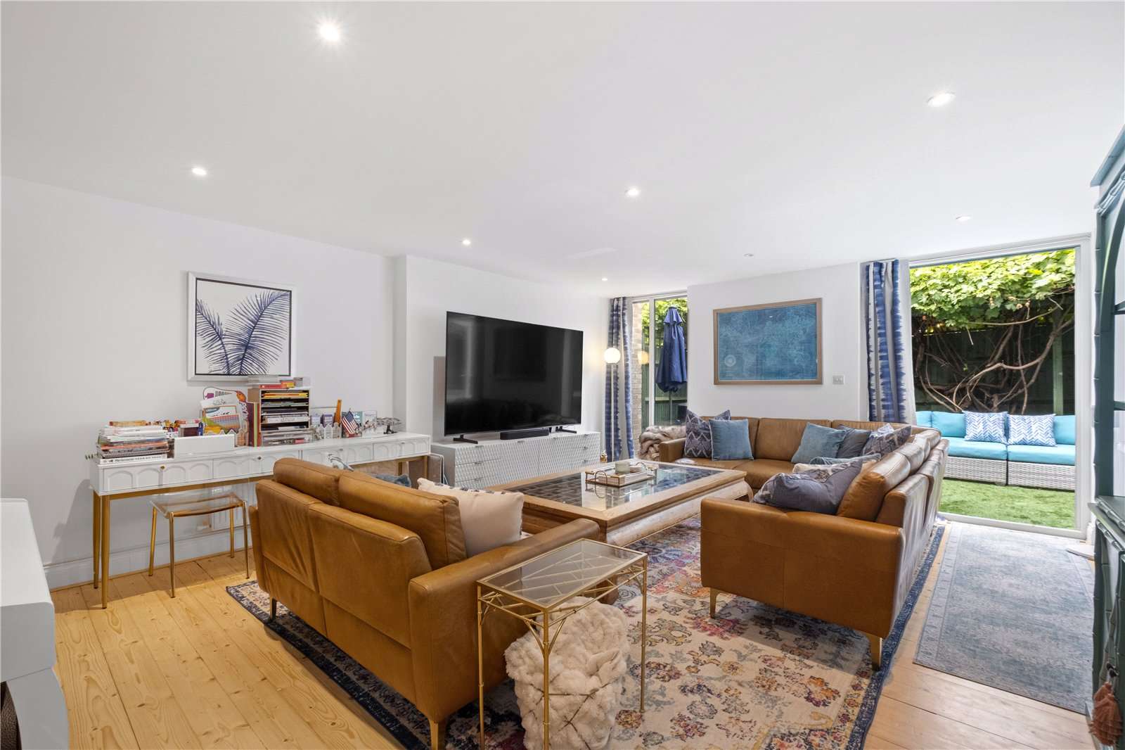 Halston Close, London, SW11 6RH | Property to rent | Savills