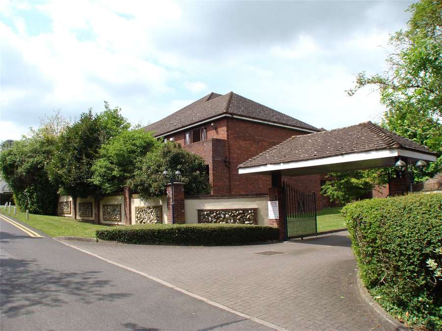 Kevere Court, Kewferry Drive, Northwood, HA6 2NF | Propriedade à venda ...