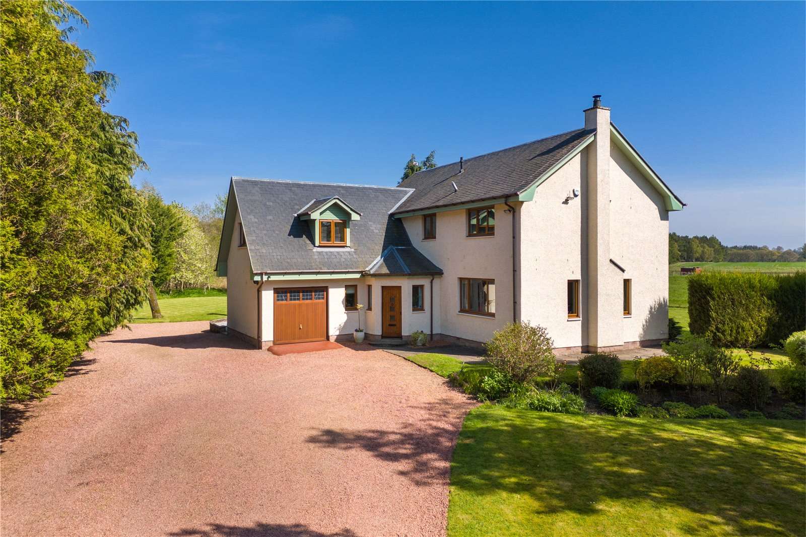 Houses for sale in Woodside, Perth & Kinross | Savills