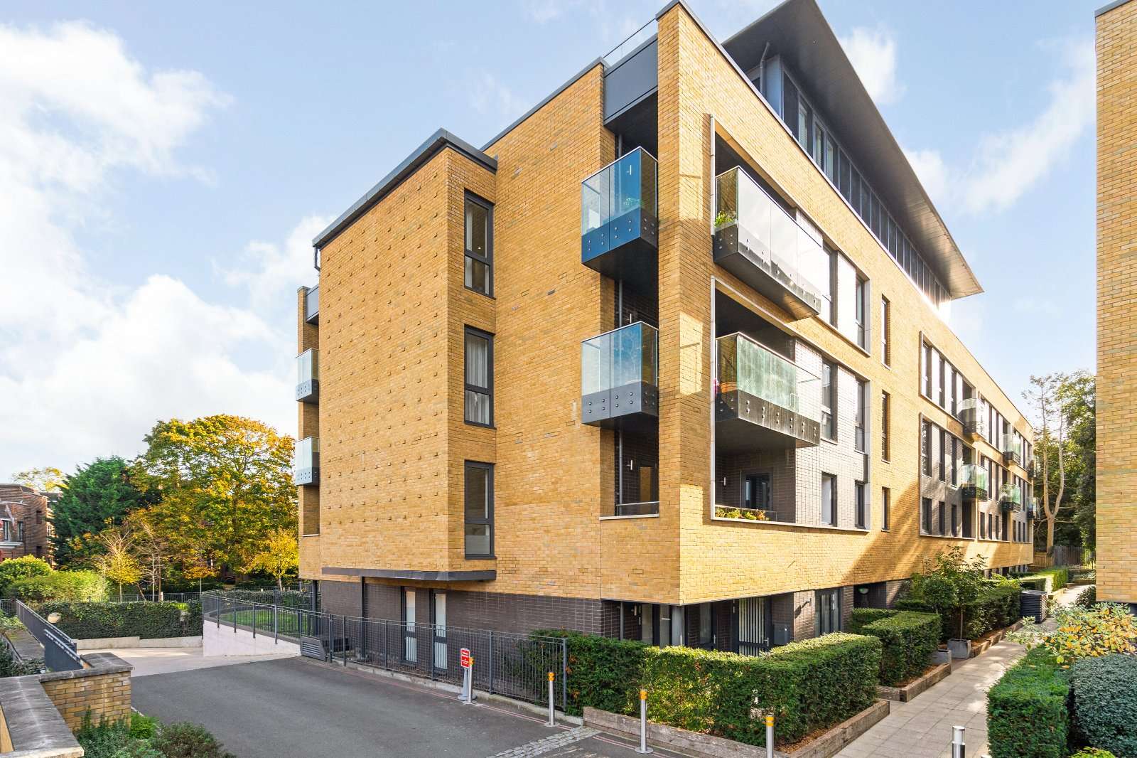 Pipit Drive, Putney, London, SW15 3AW | Property for sale | Savills