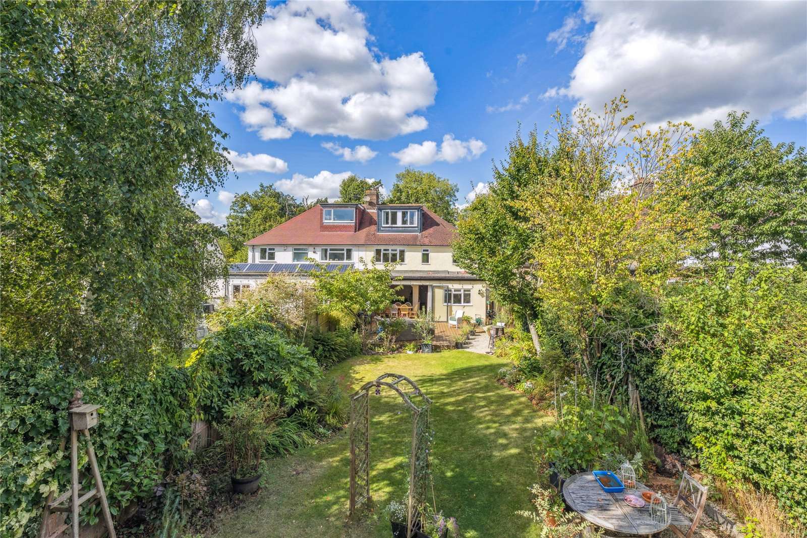Houses for sale in Great Kingshill, Buckinghamshire | Savills