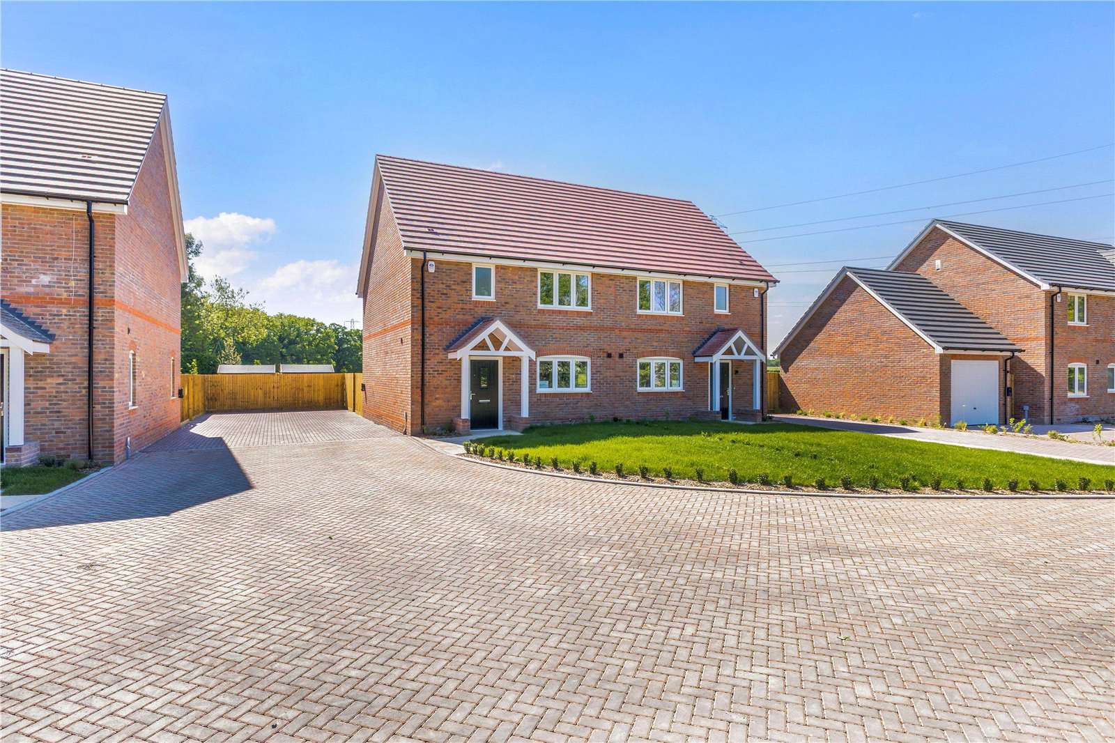 Meadow View, Aldermaston Road, Pamber End, Tadley, RG26 5QW | New Homes ...