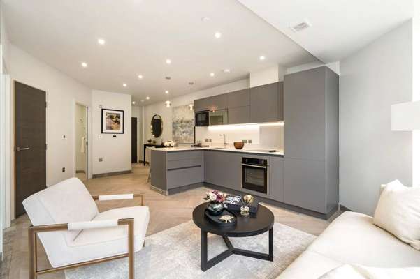 プロパティ - 販売: RG1, Reading, イングランド | サヴィルズ