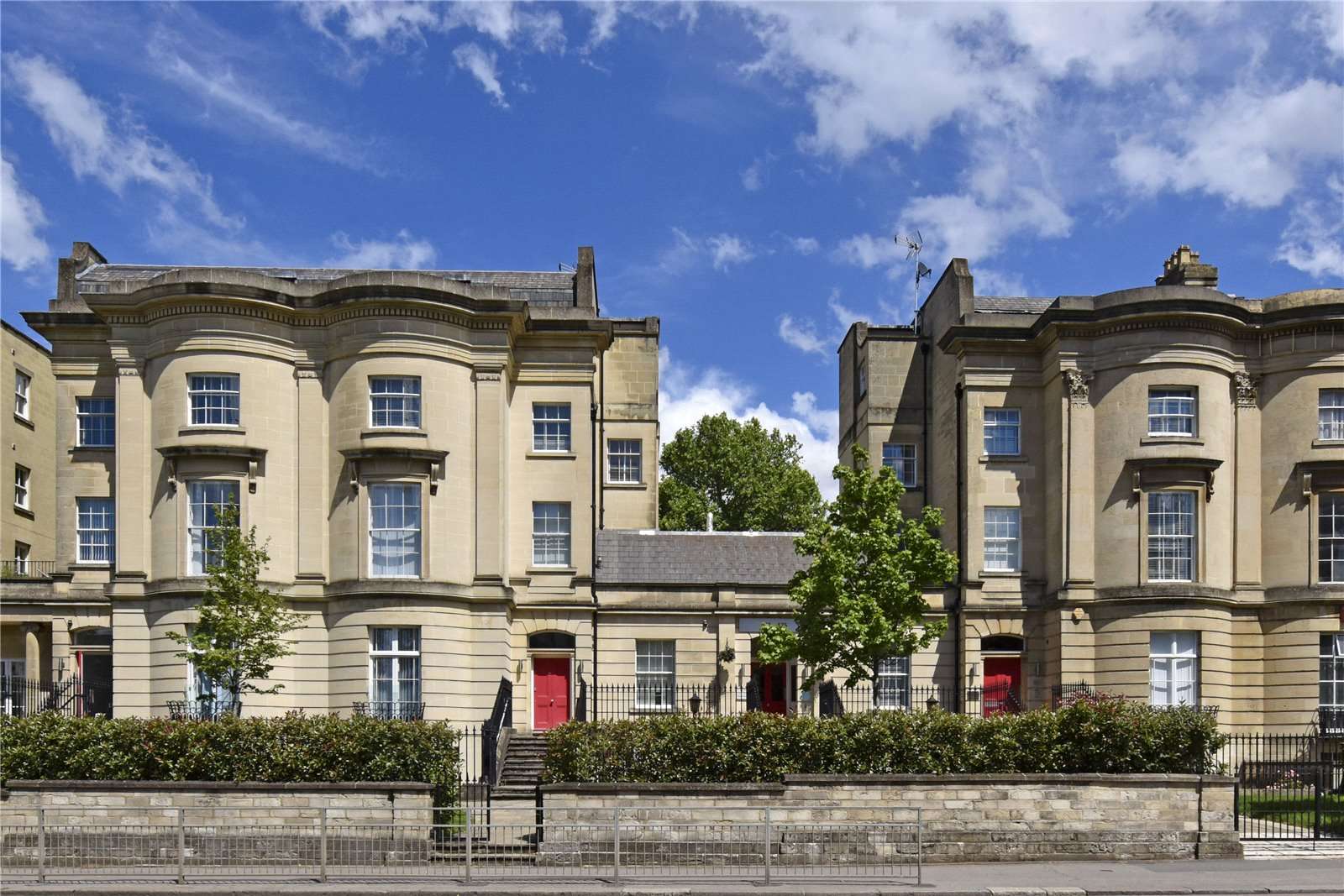 Kings Road, Reading, RG1 4EX | Property to rent | Savills