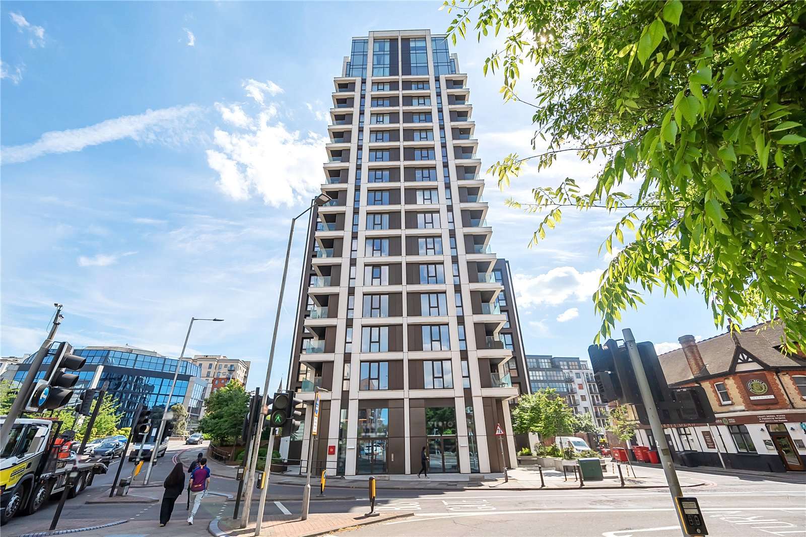 Kings Road, Reading, Berkshire, RG1 3FS | Property to rent | Savills