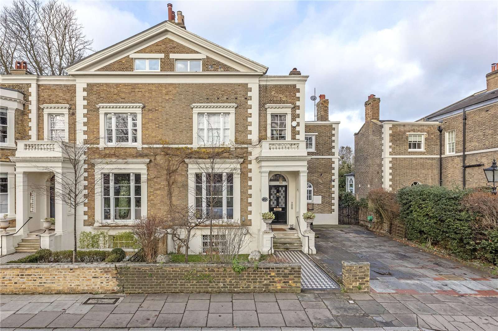 Pembroke Villas, The Green, Richmond, Surrey, TW9 1QF | Property to ...